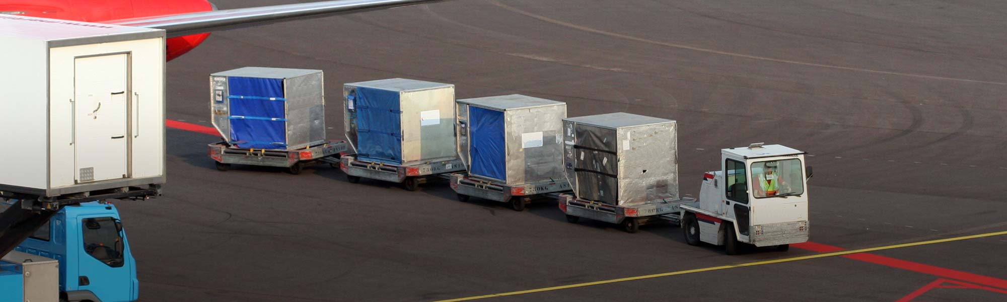 Autonomous Luggage Towing Vehicle - Neousys Technology